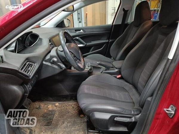 Red Peugeot 308 2017 in Vilnius, with an engine capacity of 1.20 L and mileage of 183 thousand km for 4200 €, photo 10 on AUTOMOTO.COM.LV
