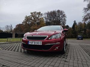 Red Peugeot 308 2017 in Kaunas, with an engine capacity of 1.20 L and mileage of 202 thousand km for 6000 €, photo 2 on AUTOMOTO.COM.LV