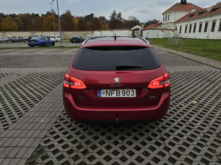 Red Peugeot 308 2017 in Kaunas, with an engine capacity of 1.20 L and mileage of 202 thousand km for 6000 €, photo 11 on AUTOMOTO.COM.LV