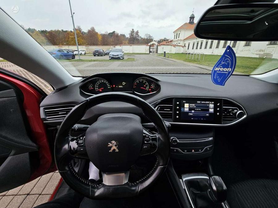 Red Peugeot 308 2017 in Kaunas, with an engine capacity of 1.20 L and mileage of 202 thousand km for 6000 €, photo 14 on AUTOMOTO.COM.LV