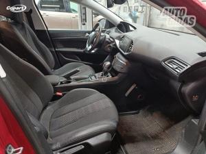 Red Peugeot 308 2017 in Vilnius, with an engine capacity of 1.20 L and mileage of 183 thousand km for 5000 €, photo 5 on AUTOMOTO.COM.LV