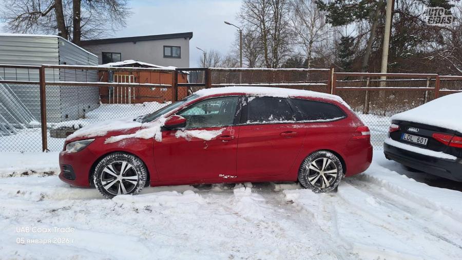 Red Peugeot 308 2017 in Vilnius, with an engine capacity of 1.20 L and mileage of 183 thousand km for 5000 €, photo 15 on AUTOMOTO.COM.LV