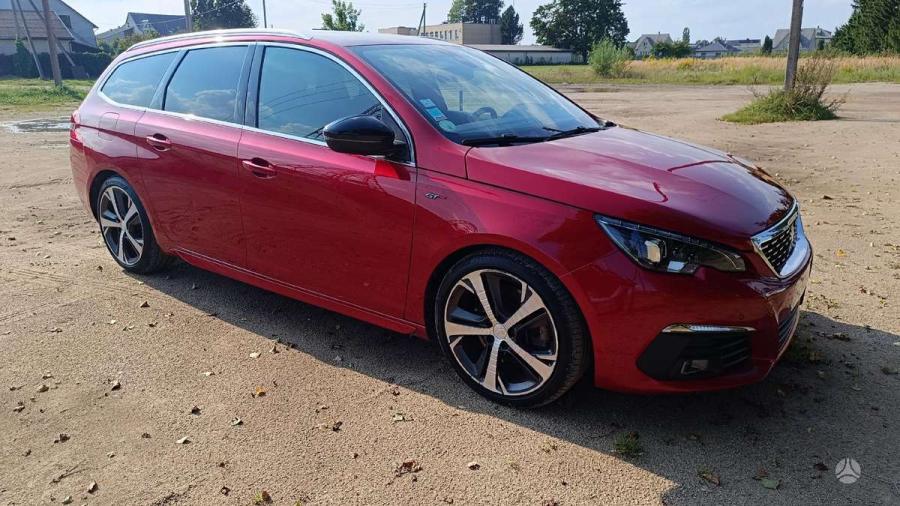Red Peugeot 308 2018 in Taurage, with an engine capacity of 2.00 L and mileage of 253 thousand km for 7600 €, photo 1 on AUTOMOTO.COM.LV