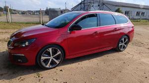 Red Peugeot 308 2018 in Taurage, with an engine capacity of 2.00 L and mileage of 253 thousand km for 7600 €, photo 3 on AUTOMOTO.COM.LV