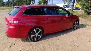 Red Peugeot 308 2018 in Taurage, with an engine capacity of 2.00 L and mileage of 253 thousand km for 7600 €, photo 4 on AUTOMOTO.COM.LV