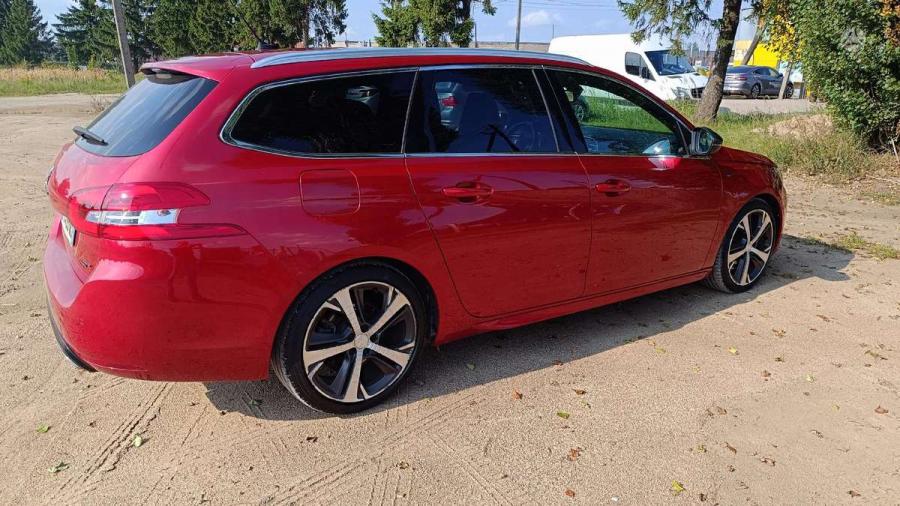Red Peugeot 308 2018 in Taurage, with an engine capacity of 2.00 L and mileage of 253 thousand km for 7600 €, photo 4 on AUTOMOTO.COM.LV