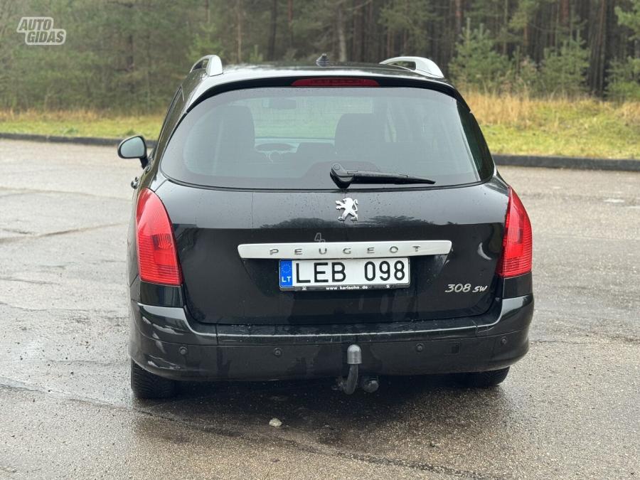 Peugeot 308 2010 in Siauliai, with an engine capacity of 1.60 L and mileage of 279 thousand km for 1750 €, photo 5 on AUTOMOTO.COM.LV