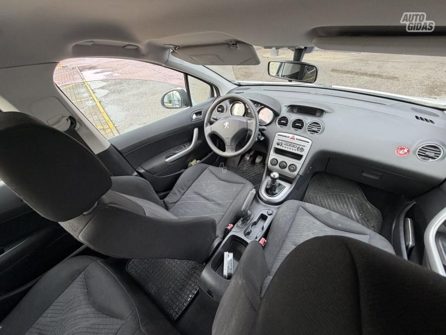 Peugeot 308 2010 Šauļi, ar dzinēja tilpumu 1.60 L un nobraukumu 176 tūkst. km par 1900 €, foto 12 vietnē AUTOMOTO.COM.LV