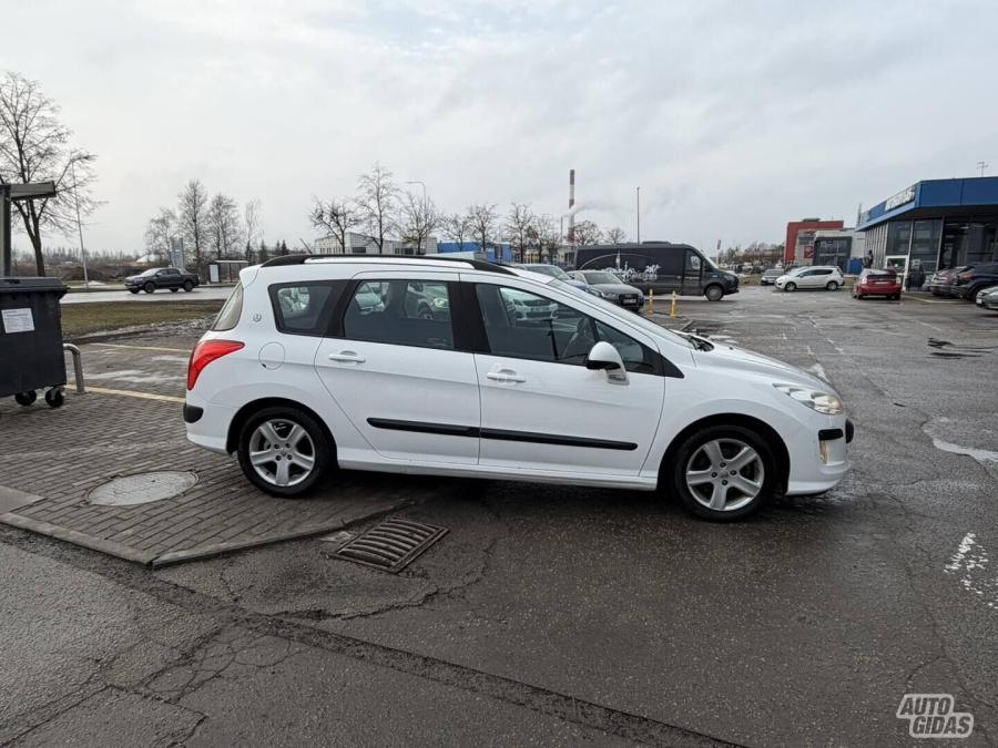 Peugeot 308 2010 in Siauliai, with an engine capacity of 1.60 L and mileage of 176 thousand km for 1850 €, photo 4 on AUTOMOTO.COM.LV