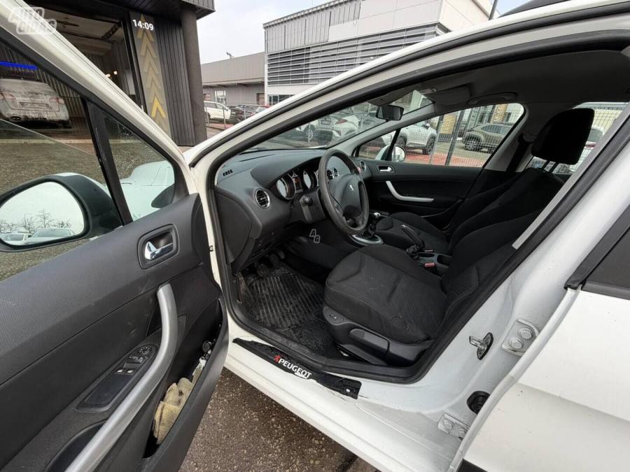 Peugeot 308 2010 in Siauliai, with an engine capacity of 1.60 L and mileage of 176 thousand km for 1650 €, photo 8 on AUTOMOTO.COM.LV