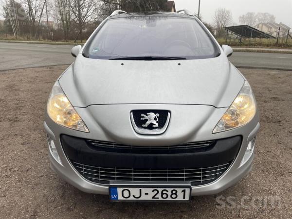 Peugeot 308 2010 in Riga, with an engine capacity of 1.60 L and mileage of 315 thousand km for 2990 €, photo 8 on AUTOMOTO.COM.LV