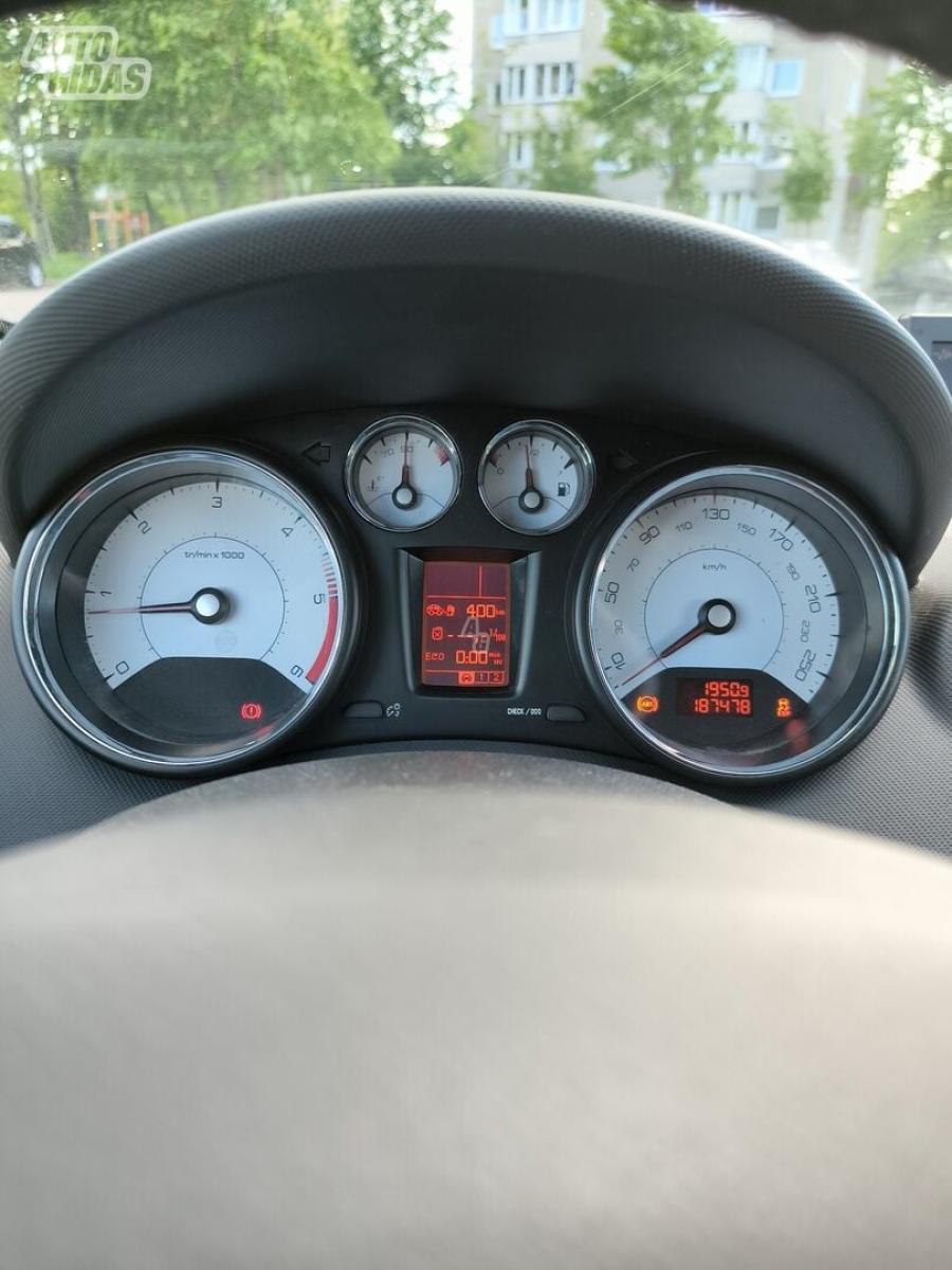 Peugeot 308 2011 Viļņa, ar dzinēja tilpumu 1.60 L un nobraukumu 187 tūkst. km par 2000 €, foto 11 vietnē AUTOMOTO.COM.LV