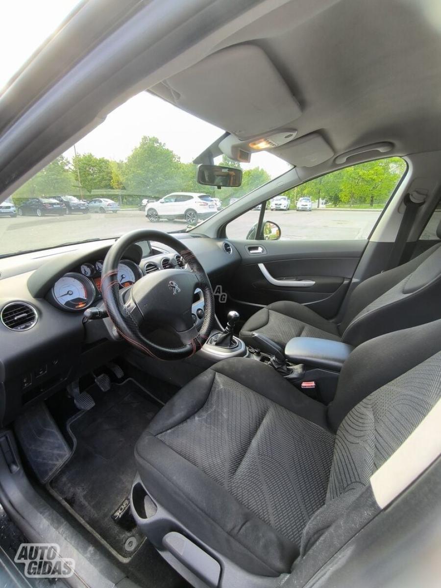 Peugeot 308 2011 Viļņa, ar dzinēja tilpumu 1.60 L un nobraukumu 187 tūkst. km par 2000 €, foto 12 vietnē AUTOMOTO.COM.LV