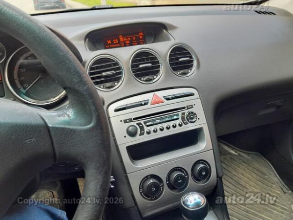 Пежо 308 2011 в Таллин, объемом двигателя 1.60 л и пробегом 311 тыс. км за 2500 €, фото 5 на AUTOMOTO.COM.LV
