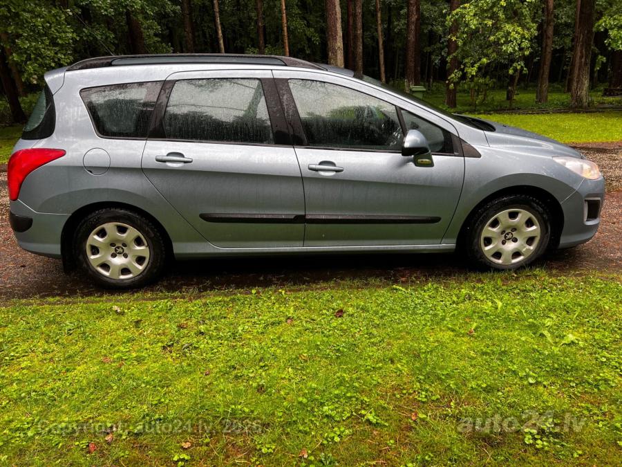 Peugeot 308 2011 in Parnu, with an engine capacity of 1.60 L and mileage of 264 thousand km for 2275 €, photo 6 on AUTOMOTO.COM.LV