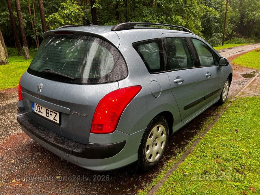 Peugeot 308 2011 in Parnu, with an engine capacity of 1.60 L and mileage of 264 thousand km for 2275 €, photo 7 on AUTOMOTO.COM.LV