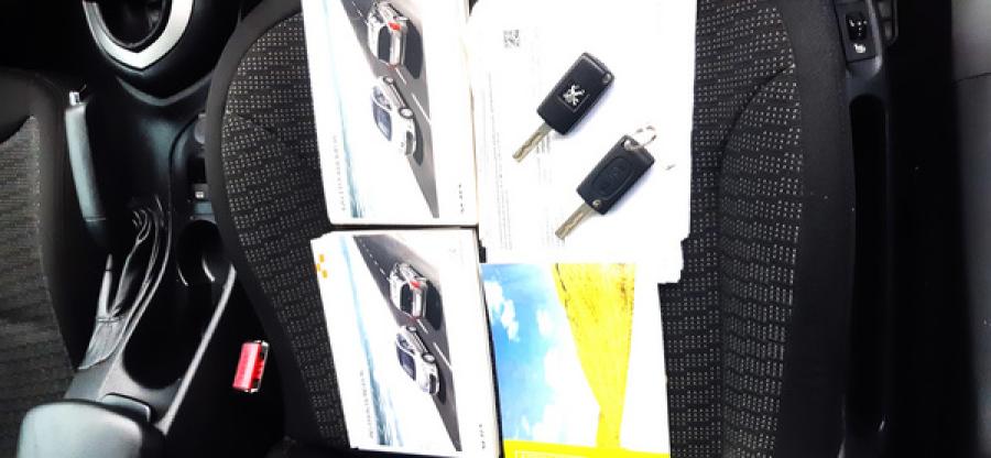 Пежо 308 2011 в Таллин, объемом двигателя 1.60 л и пробегом 0 тыс. км за 2200 €, фото 15 на AUTOMOTO.COM.LV