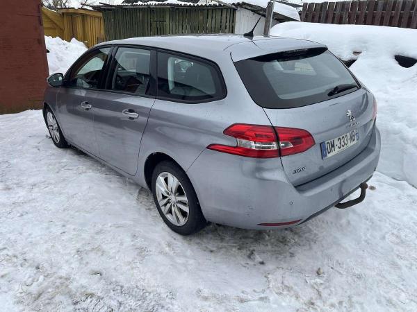 Peugeot 308 2014 Panevēža, ar dzinēja tilpumu 1.56 L un nobraukumu 206 tūkst. km par 3000 €, foto 5 vietnē AUTOMOTO.COM.LV