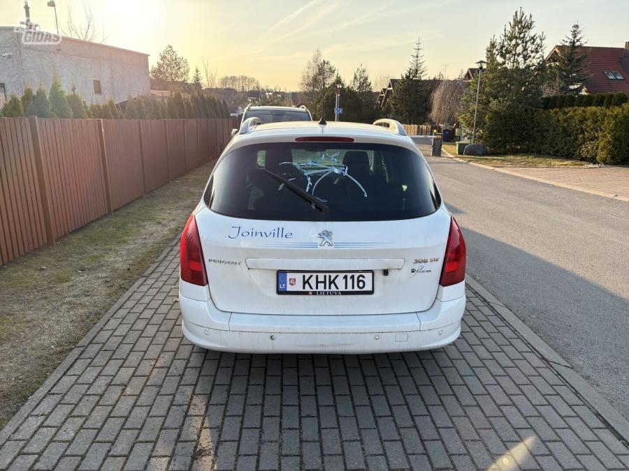 Peugeot 308 2014 in Vilnius, with an engine capacity of 1.60 L and mileage of 321 thousand km for 1359 €, photo 4 on AUTOMOTO.COM.LV