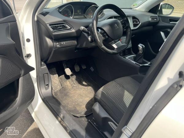 Peugeot 308 2014 in Taurage, with an engine capacity of 1.20 L and mileage of 235 thousand km for 3200 €, photo 8 on AUTOMOTO.COM.LV