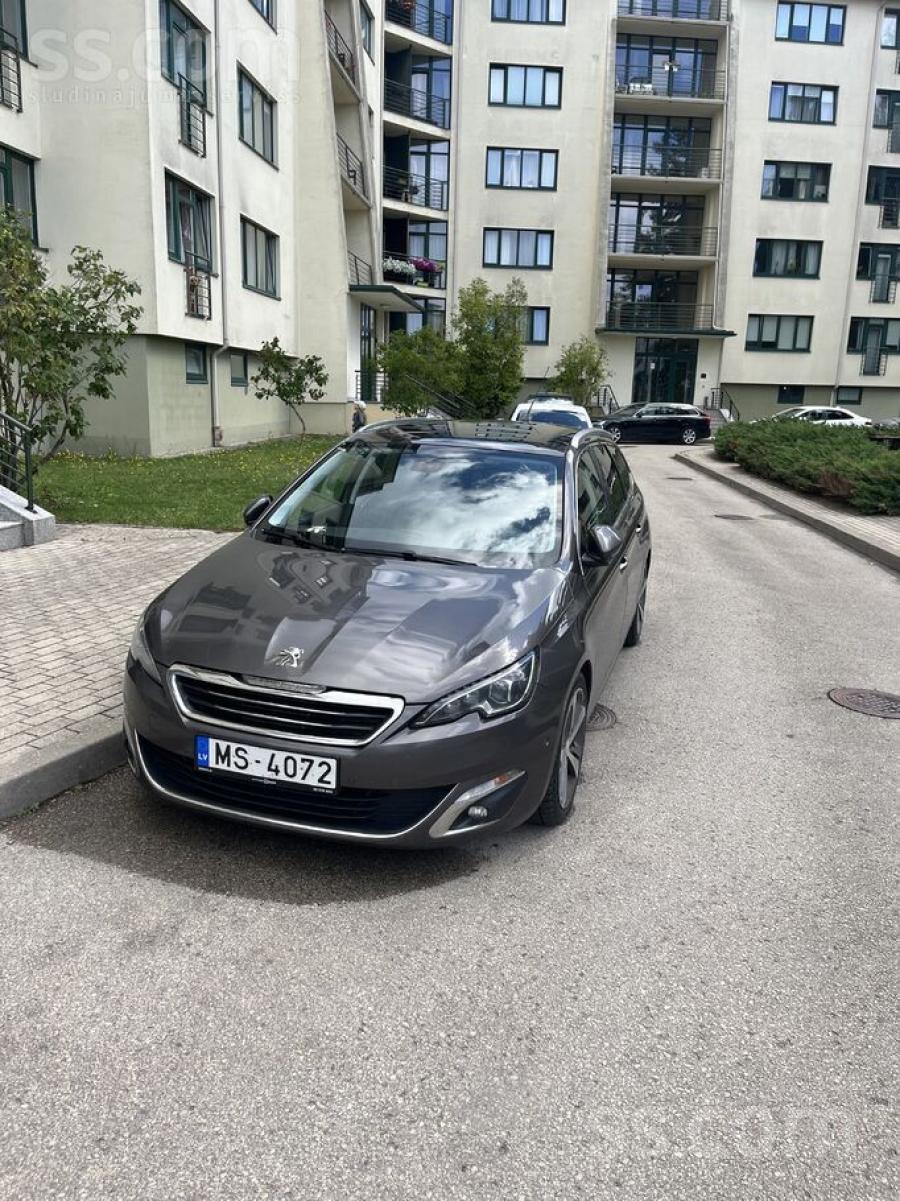 Peugeot 308 2014 in Riga, with an engine capacity of 2.00 L and mileage of 309 thousand km for 7000 €, photo 1 on AUTOMOTO.COM.LV