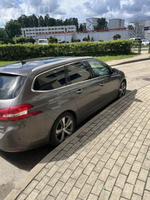 Peugeot 308 2014 in Riga, with an engine capacity of 2.00 L and mileage of 309 thousand km for 7000 €, photo 3 on AUTOMOTO.COM.LV