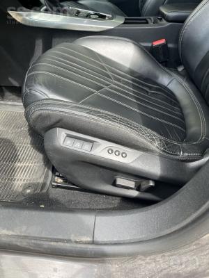 Peugeot 308 2014 in Riga, with an engine capacity of 2.00 L and mileage of 309 thousand km for 7000 €, photo 6 on AUTOMOTO.COM.LV