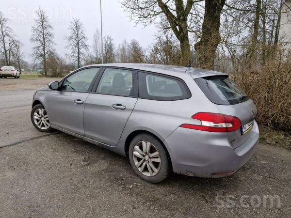 Peugeot 308 2015 Ogre, ar dzinēja tilpumu 1.60 L un nobraukumu 233 tūkst. km par 2900 €, foto 3 vietnē AUTOMOTO.COM.LV