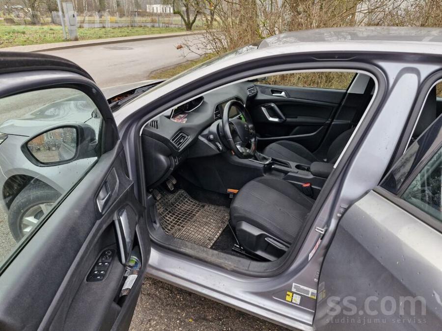 Peugeot 308 2015 Ogre, ar dzinēja tilpumu 1.60 L un nobraukumu 233 tūkst. km par 2900 €, foto 6 vietnē AUTOMOTO.COM.LV