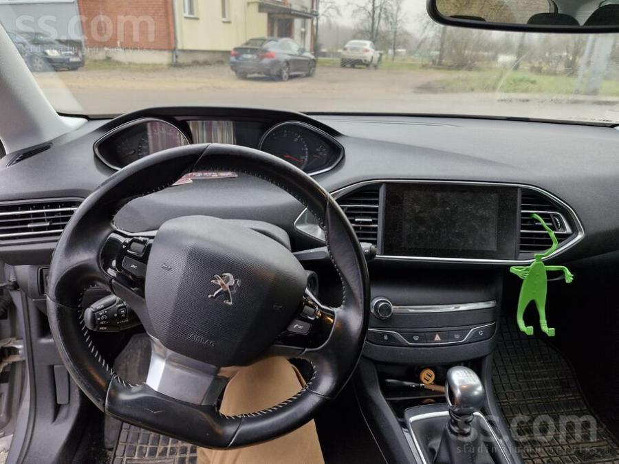 Peugeot 308 2015 Ogre, ar dzinēja tilpumu 1.60 L un nobraukumu 233 tūkst. km par 2900 €, foto 8 vietnē AUTOMOTO.COM.LV