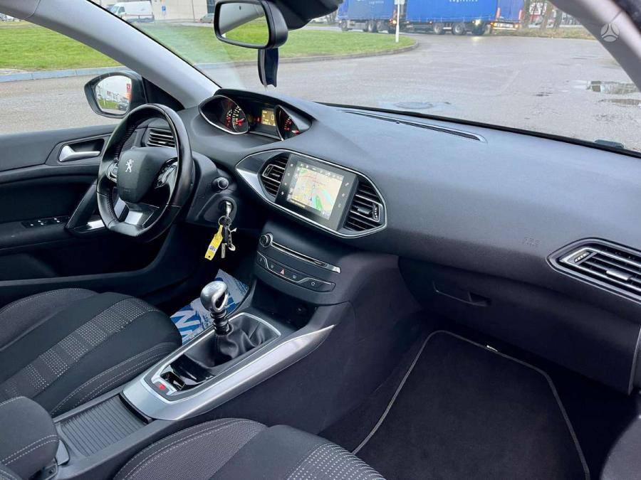 Peugeot 308 2015 Šauļi, ar dzinēja tilpumu 1.60 L un nobraukumu 228 tūkst. km par 5350 €, foto 2 vietnē AUTOMOTO.COM.LV
