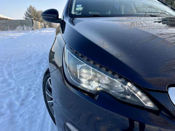 Peugeot 308 2015 in Siauliai, with an engine capacity of 1.60 L and mileage of 228 thousand km for 5350 €, photo 5 on AUTOMOTO.COM.LV