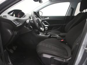 Peugeot 308 2015 in Vilnius, with an engine capacity of 1.60 L and mileage of 242 thousand km for 5699 €, photo 4 on AUTOMOTO.COM.LV