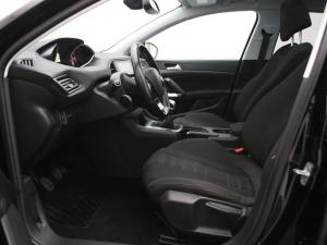 Peugeot 308 2015 in Vilnius, with an engine capacity of 1.60 L and mileage of 187 thousand km for 6099 €, photo 5 on AUTOMOTO.COM.LV