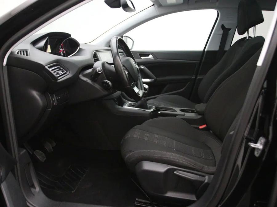 Peugeot 308 2015 in Vilnius, with an engine capacity of 1.60 L and mileage of 187 thousand km for 6099 €, photo 5 on AUTOMOTO.COM.LV