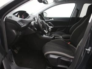 Peugeot 308 2015 Viļņa, ar dzinēja tilpumu 1.20 L un nobraukumu 186 tūkst. km par 5099 €, foto 5 vietnē AUTOMOTO.COM.LV