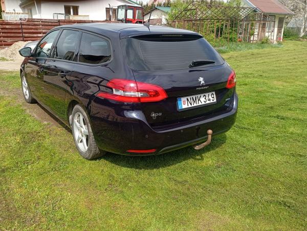 Peugeot 308 2015 in Gargzdai, with an engine capacity of 1.60 L and mileage of 370 thousand km for 3400 €, photo 3 on AUTOMOTO.COM.LV