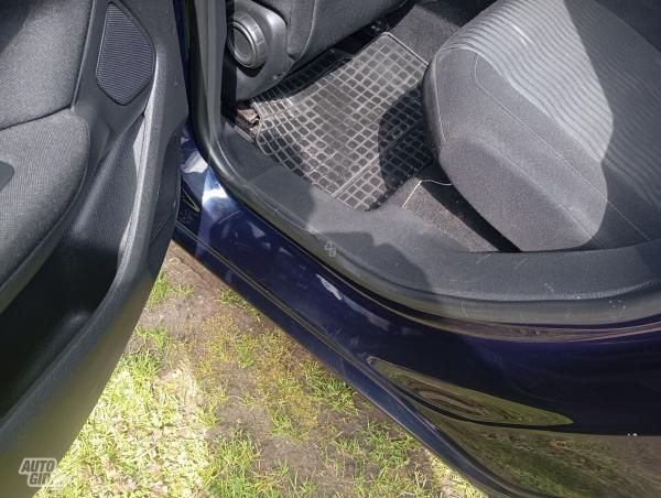 Peugeot 308 2015 in Gargzdai, with an engine capacity of 1.60 L and mileage of 370 thousand km for 3400 €, photo 6 on AUTOMOTO.COM.LV