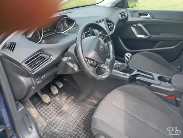 Peugeot 308 2015 in Gargzdai, with an engine capacity of 1.60 L and mileage of 370 thousand km for 3400 €, photo 7 on AUTOMOTO.COM.LV