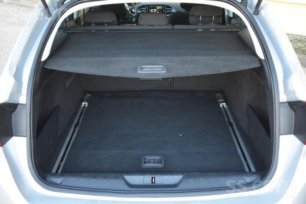 Peugeot 308 2015 in Talsi, with an engine capacity of 2.00 L and mileage of 262 thousand km for 5500 €, photo 9 on AUTOMOTO.COM.LV