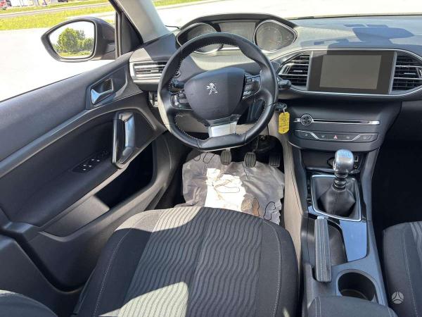 Peugeot 308 2015 Tauragė, ar dzinēja tilpumu 1.56 L un nobraukumu 261 tūkst. km par 3990 €, foto 6 vietnē AUTOMOTO.COM.LV