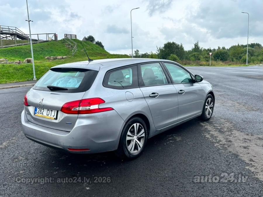 Peugeot 308 2015 in Narva, with an engine capacity of 1.60 L and mileage of 250 thousand km for 3300 €, photo 7 on AUTOMOTO.COM.LV