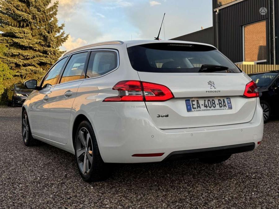 Peugeot 308 2015 Kauņa, ar dzinēja tilpumu 1.20 L un nobraukumu 130 tūkst. km par 3999 €, foto 1 vietnē AUTOMOTO.COM.LV