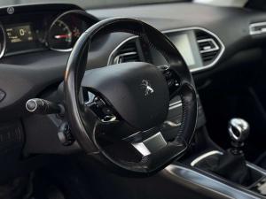 Peugeot 308 2015 Kauņa, ar dzinēja tilpumu 1.20 L un nobraukumu 130 tūkst. km par 3999 €, foto 11 vietnē AUTOMOTO.COM.LV