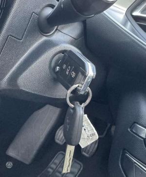 Peugeot 308 2015 Kauņa, ar dzinēja tilpumu 1.20 L un nobraukumu 130 tūkst. km par 3999 €, foto 23 vietnē AUTOMOTO.COM.LV