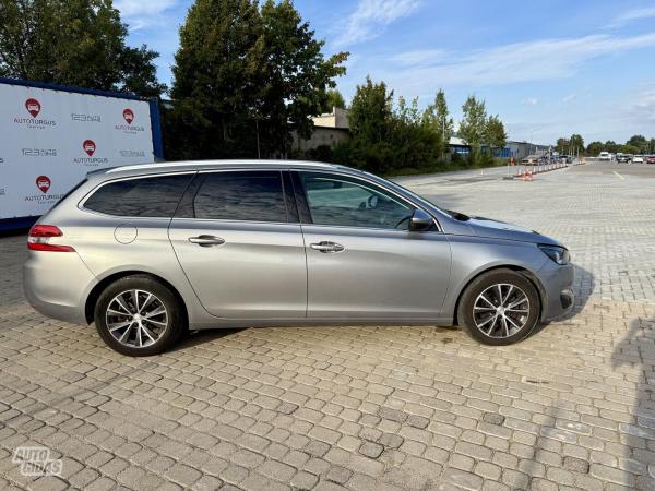 Peugeot 308 2015 Tauragė vietnē Peugeot 308 2015 Tauragė, ar dzinēja tilpumu 1.60 L un nobraukumu 246 tūkst. km par 4850 €, foto 3 vietnē AUTOMOTO.COM.LV