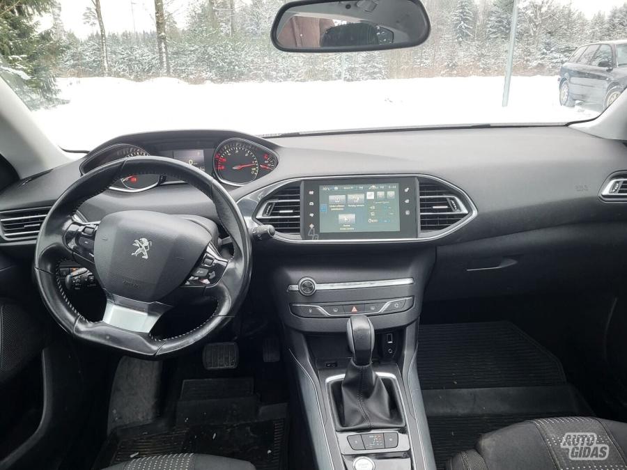 Peugeot 308 2016 in Jurbarkas, with an engine capacity of 1.60 L and mileage of 260 thousand km for 4850 €, photo 10 on AUTOMOTO.COM.LV