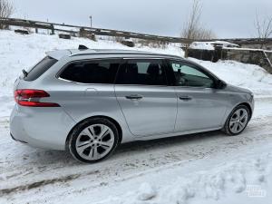 Peugeot 308 2016 in Kaunas, with an engine capacity of 1.60 L and mileage of 178 thousand km for 8000 €, photo 5 on AUTOMOTO.COM.LV