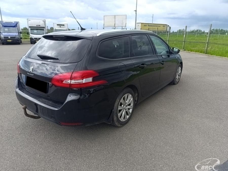 Peugeot 308 2016 Viļņa, ar dzinēja tilpumu 1.56 L un nobraukumu 310 tūkst. km par 3900 €, foto 4 vietnē AUTOMOTO.COM.LV
