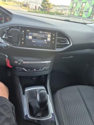 Peugeot 308 2016 in Kaunas, with an engine capacity of 1.60 L and mileage of 271 thousand km for 3600 €, photo 13 on AUTOMOTO.COM.LV